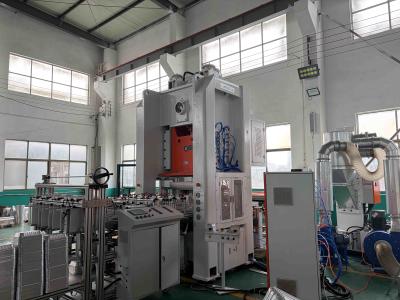 China LK-T80 Freezer Safe Aluminium Foil Food Container 1000 Ml Eco Friendly Making Machine for sale
