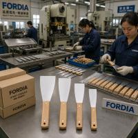 China Offset Printing Stainless Steel Ink Knife With Wooden Handle for sale
