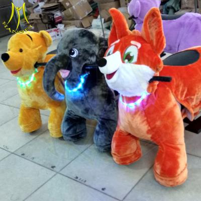 China Hansel shopping mall motorized toy rides family mall animal electric ride led necklace for sale