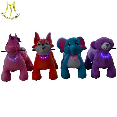 China Hansel electronic game machine plush walking horse animals toy ride for mall for sale