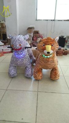China Hansel 2018 new amusement plush kid riding horse toy motorized animal electric scooters for sale