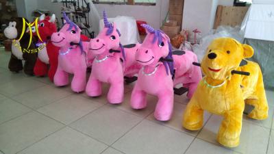 China Hansel  popular plush toys stuffed animals on wheels for all people in game centers for sale