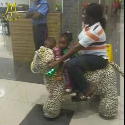 China Hansel shopping mall plush electric walking horse toy rides for kids for sale