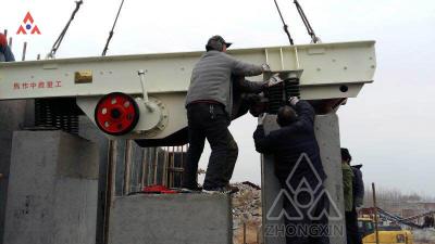 China Zhongxin GZT Series Vibrating Feeder 400-600 t/h for Mining Primary Crusher Feeding for sale