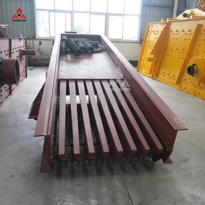 China ZSW Series Vibrating Feeder 200-350TPH for Stone Crushing Plant Mining for sale