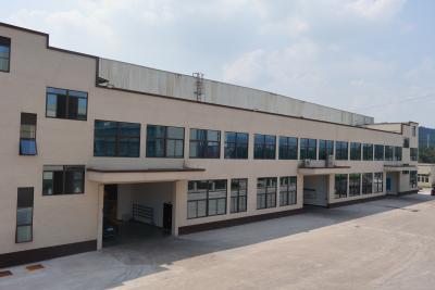 China Reinforced Industrial Prefab Steel Structures Pre Manufactured Steel Buildings for sale