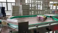 China Zzgenerate Slat Chain Conveyor System Accumulating Table for Cans/Bottles for sale
