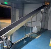 China Adjustable Speed Carbon Steel/Stainless Steel Belt Conveyor for Sale for sale