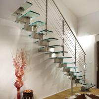 China Modern Glass Step Straight Staircase with Stainless Steel Glass Railing 700-1800mm for sale