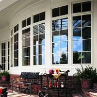 China Outward Opening Aluminium Casement Window Horizontal Customized Colors for sale