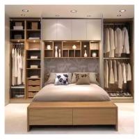 China Customizable Walk In Closet Wardrobe with 18mm MDF Board and Soft Closing Hinges for sale