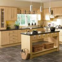 China Customized Kitchen Cabinet Set , Modern Lacquer Pantry Kitchen Cabinet for sale