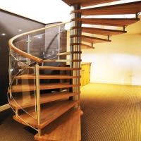 China OEM ODM Indoor Space Saving Spiral Stairs With Glass Balustrade for sale