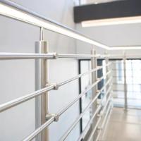 China Outdoor Stainless Steel Balcony Handrail 304 316L Staircase Balustrade 1 Meter MOQ for sale