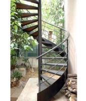China Custom Outdoor Spiral Staircase 600-800mm Width Stainless Steel Glass Tread for sale