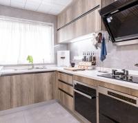 China Solid Wood Kitchen Cabinets Plywood MDF L Shaped Set 18mm Thickness Custom Sizes for sale