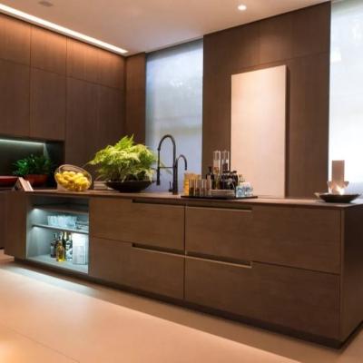 China Modern Light Oak Veneer Kitchen Cabinet 18mm Waterproof MDF with Soft Close Hinges for sale