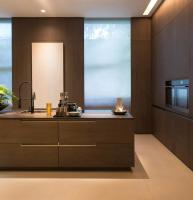 China Modern Light Oak Veneer Kitchen Cabinet 18mm Waterproof MDF with Soft Close Hinges for sale