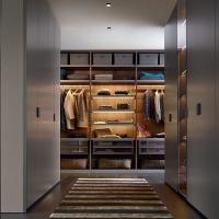 China Rattan Style Walk In Closet Cabinet Particleboard Melamin Glass 1800mm Custom for sale