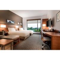 China Custom Solid Wood Bedroom Furniture Set Ash Oak Beech Teak Modern Design for sale