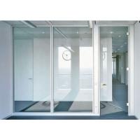 China Office STC 45dB Soundproof Glass Partition Wall System 79mm 90mm 108mm with Doors for sale