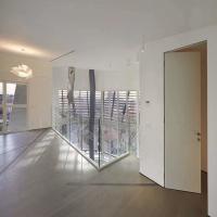 China Swing Opening MDF Wooden Interior Door Water Resistant Invisible Design 40mm Thickness for sale