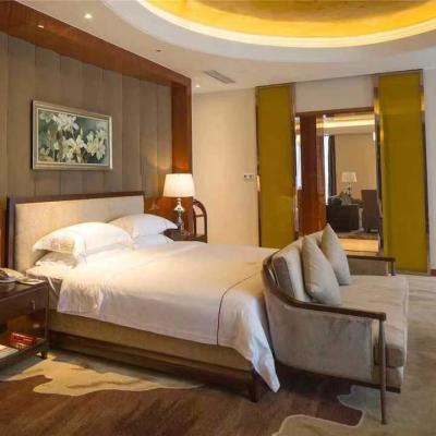 China Luxury Hotel Guest Room Bed Set Solid Wood Frame Custom Size Modern Hotel Furniture for sale