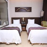 China Luxury Hotel Guest Room Bed Set Solid Wood Frame Custom Size Modern Hotel Furniture for sale