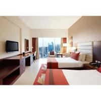 China Plywood MDF High End Hotel Furniture Veneer Finishing 4 Piece Bedroom Set 0.6mm for sale