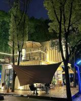 China Prefab Shipping Container Camping Homes Modular Prefab Housing Shipping Container Camping Conex for sale