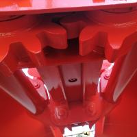 China Electro Hydraulic Clamshell Grabs Bulk Cargo Grab Bucket for sale