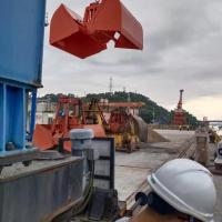 China Clamshell Grab Bucket for Bulk Cargo for Crane Electro Hydraulic (Motorised) Grabs for sale