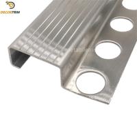 China SS304 Stainless Steel Stair Nosing Anti Skid Box Shape 2440mm Length for sale