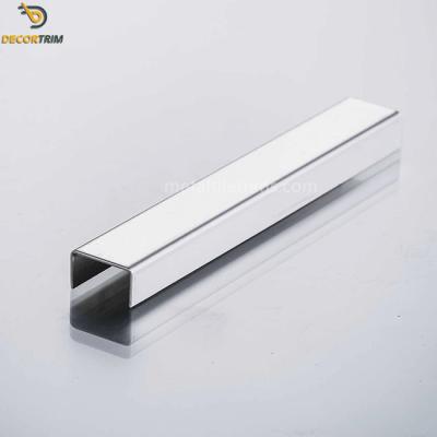 China Stainless Steel SS304 U Channel Strip 8K Mirror Finish 2.44m Length Wall Border Decoration for sale