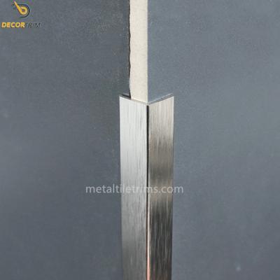 China Aluminum External Tile Trim Wall Corner Protector Strips 1.1mm Flooring Profile for sale