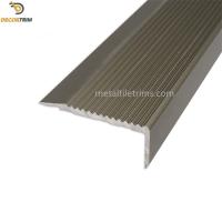 China Aluminum Tile Corner Trim 10mm Chrome Step Edge Trim 6063-T5 1.1mm Profile for sale