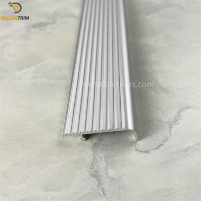 China Aluminum Tile Trim Stair Nosing Edging Strip 1mm Profile for Tile Corners for sale