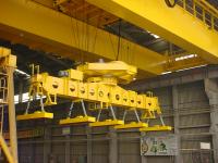 China High Level Slewing Overhead Crane Telescopicel Ectromagnetic With Carrier Beam for sale