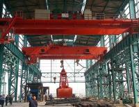 China 10T A6 Double Girder Mobile Bridge Crane 40m / Min With Grab Hook for sale