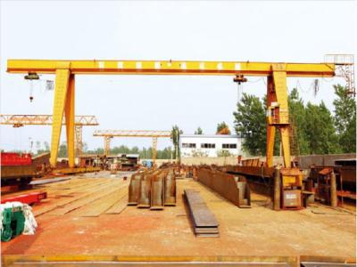 China Electric Hoist Box Type 20t Single Girder Gantry Travelling Crane for sale