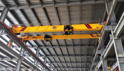 China 10T Electric Single Girder Bridge Crane Light Weight A5 FEM 2M for sale