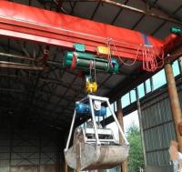 China 5 Ton Single Beam Overhead Crane Wireless Remote Control Grab Bucket for sale