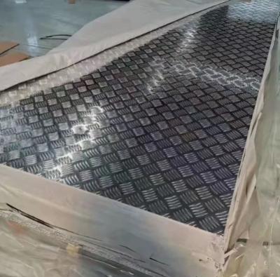 China 5-Bar Checkered Aluminium Sheet Tread Plate in 3003 Alloy with 1.0-8.0mm Thickness for Anti Slip Flooring for sale