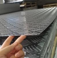 China 5-Bar Checkered Aluminium Sheet Tread Plate in 3003 Alloy with 1.0-8.0mm Thickness for Anti Slip Flooring for sale