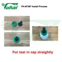 China 3.5l Cow Calf Feeding Bottle With Handle Calf Milk Bottle With Natural Rubber Nipple for sale