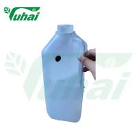 China PE Calf Feeding Bottles Nursing Milk Bottle With Handle And Teats for sale