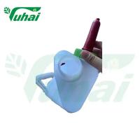 China PE Calf Feeding Bottles Nursing Milk Bottle With Handle And Teats for sale