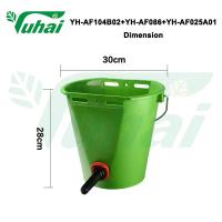 China Calf Milk Feeding Buckets 8l With Multiple Teats Lamb Calf Nipple Milk Feeder PP Material for sale