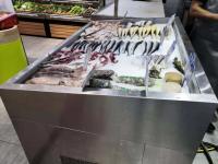 China Stainless Steel Open Fish Display Freezer 6FT-12FT Models with 260-420W Power Consumption for Supermarkets for sale