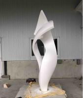 China Modern Outdoor Metal Lawn Sculptures Stainless Steel White Painted Finish for sale